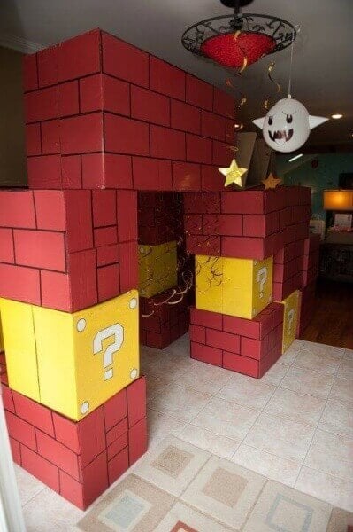 21 Super Mario Brothers Party Ideas & Supplies - Spaceships and Laser Beams