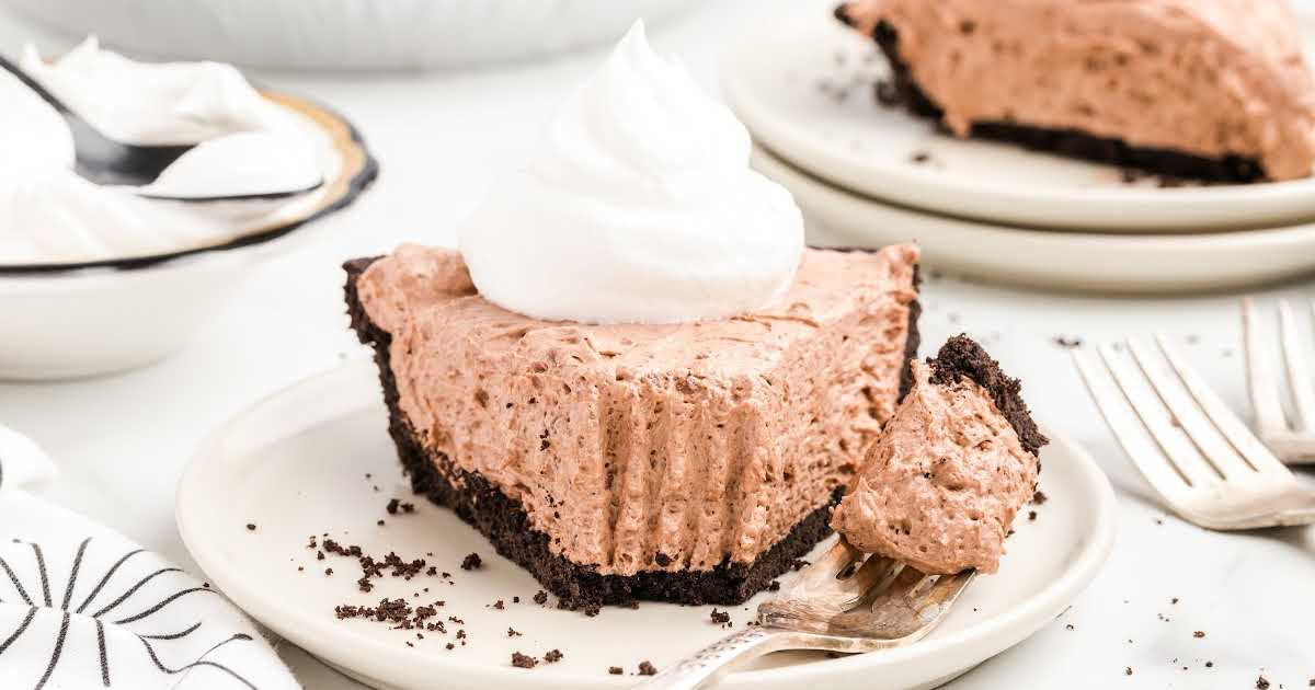 Peach Cool Whip Pie - Spaceships and Laser Beams