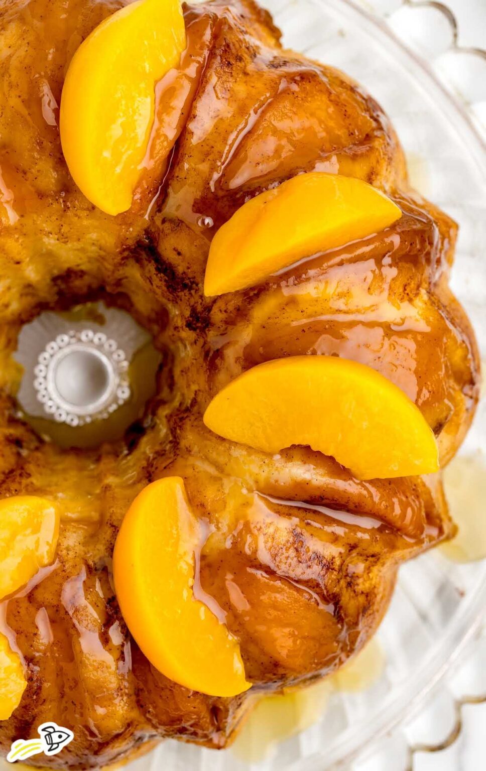 Peach Cobbler Pound Cake with Canned Peaches - Spaceships and Laser Beams