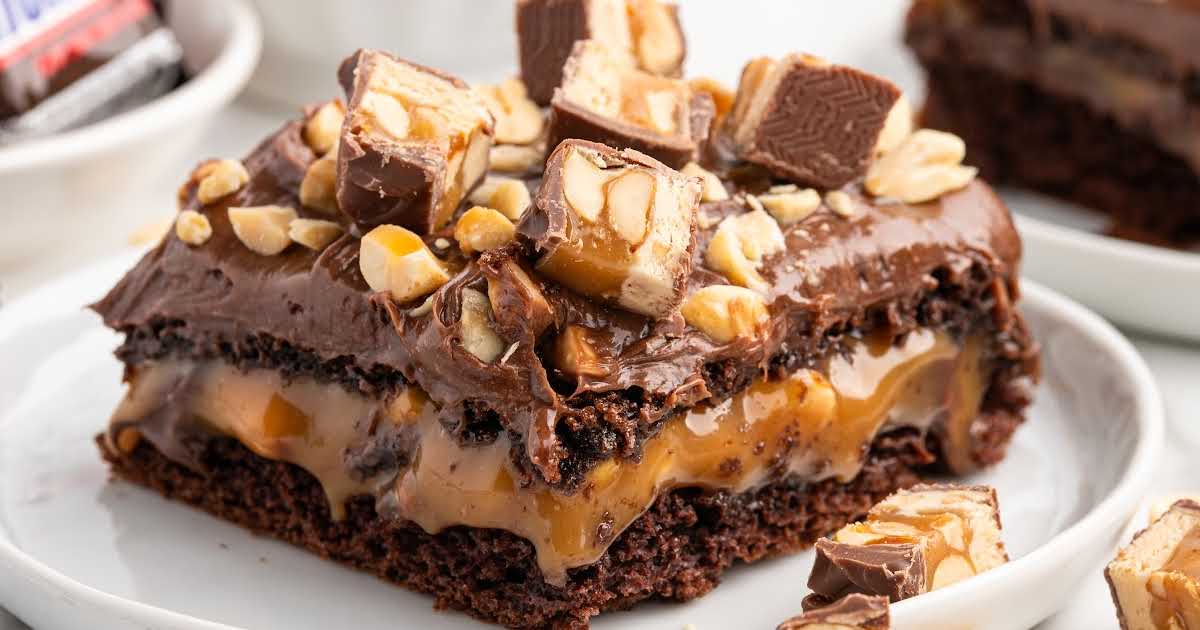 Snickers Cake - Spaceships and Laser Beams