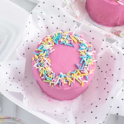 Mini Lunch Box Cake Recipe - Spaceships and Laser Beams