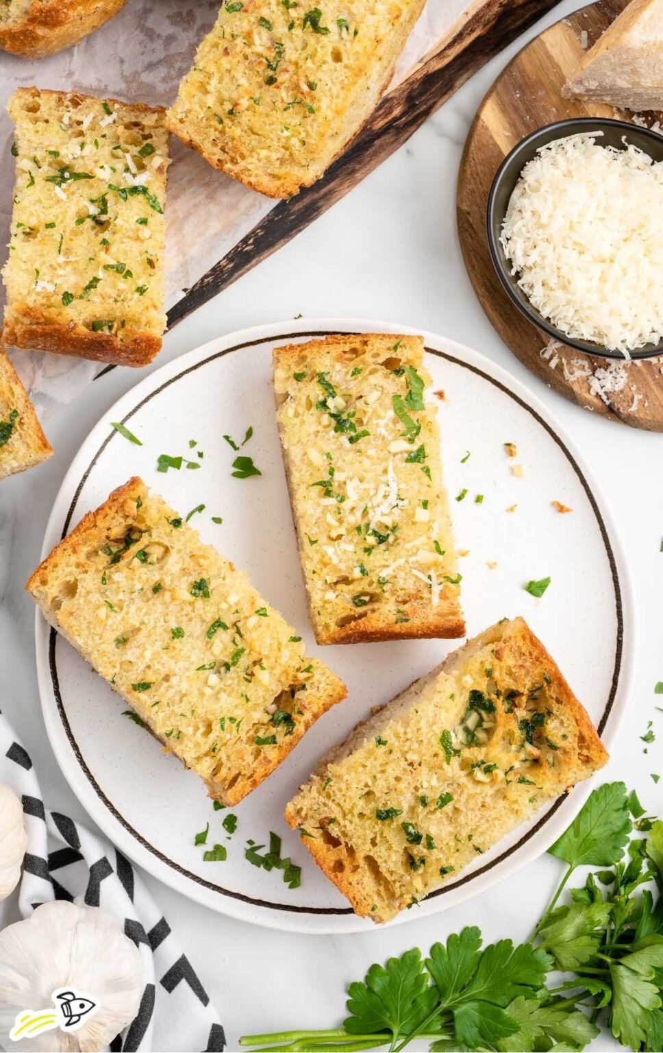 Air Fryer Garlic Bread - Spaceships and Laser Beams
