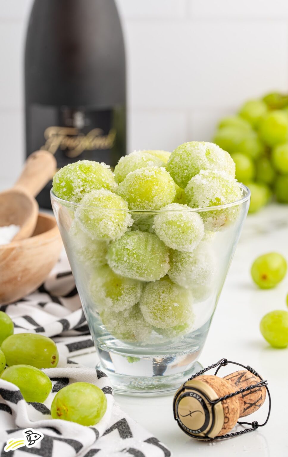 Champagne Sugar Grapes - Spaceships and Laser Beams